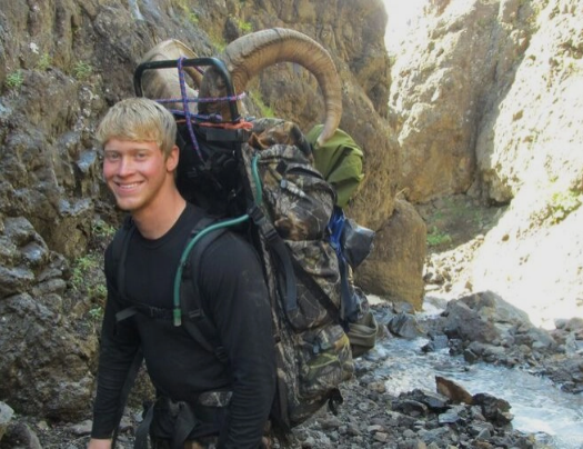 About Us - Hunters EdgeHunters Edge